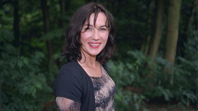 Presentatrice en zangeres Bea Van der Maat overleden op 62-jarige ...