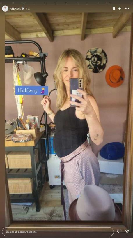 Zwangere Josje Huisman (ex-K3) deelt foto van bolle buik: «Halfweg ...